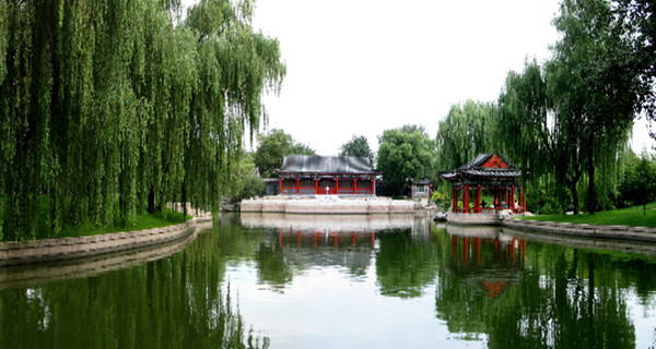 Which Attraction Do You Like to Enjoy the Cool