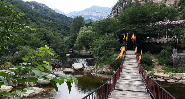 Have a Self-driving Tour to Elves Vallay