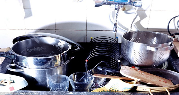 Just Being in A Messy Kitchen Could Double Your Calorie Intake 研究：厨房越乱，吃得越多
