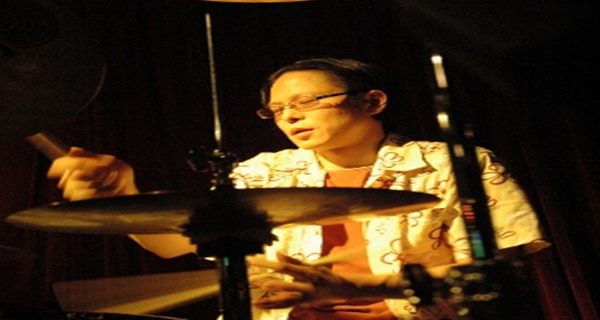 Mr. Liu Yue Guitar Trio