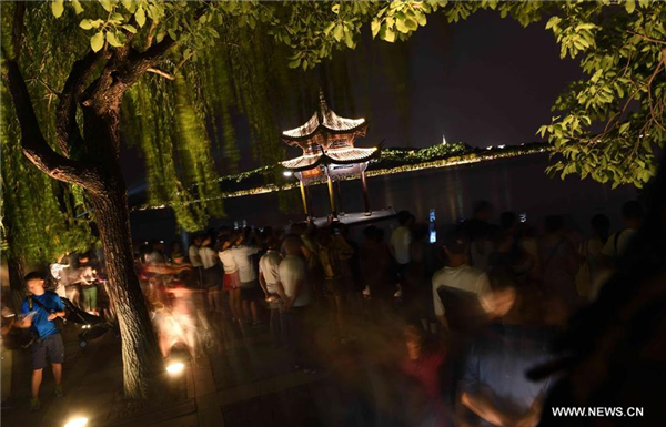 Night Scenes of the West Lake in Hangzhou